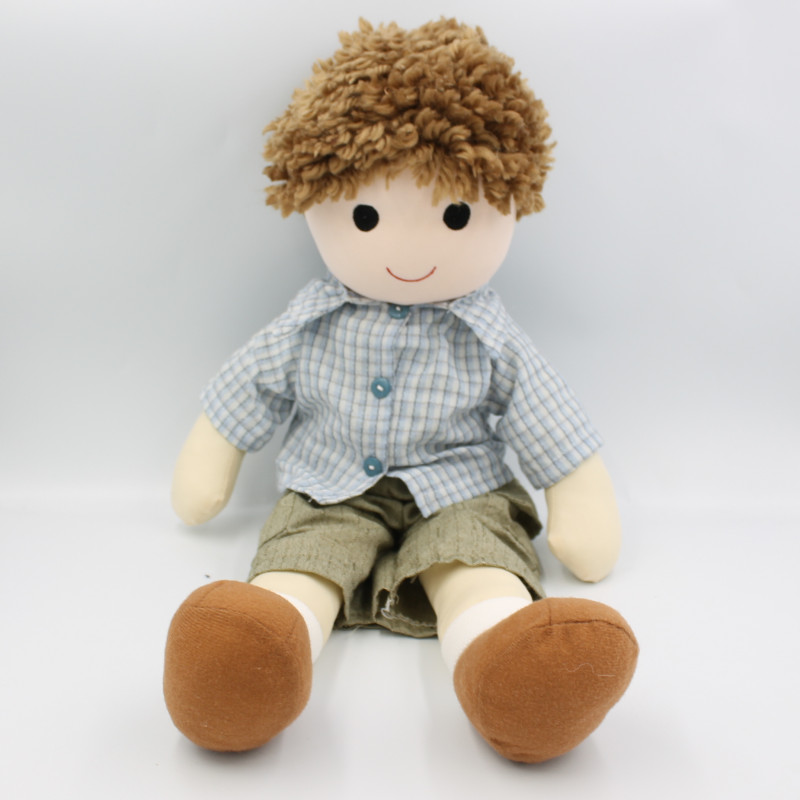 Peluche poupée garçon chemise bleu pantalon vert